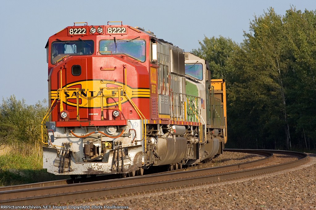 BNSF 8222 (E-SUDDKM)